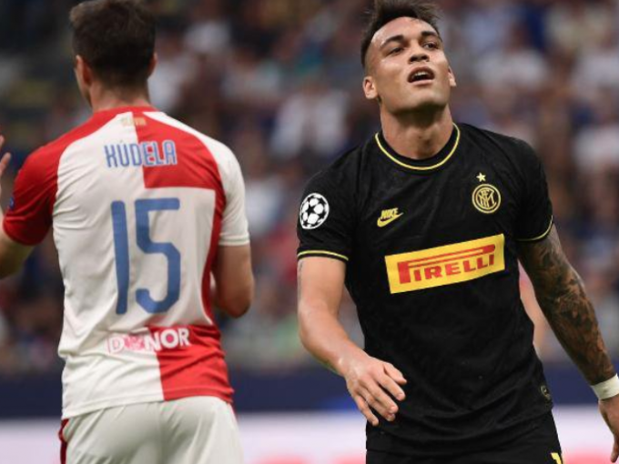 Alexis vio desde la banca el pobre empate del Inter de Milán ante el ... Alexis vio desde la banca el pobre empate del Inter de Milán ante el ...