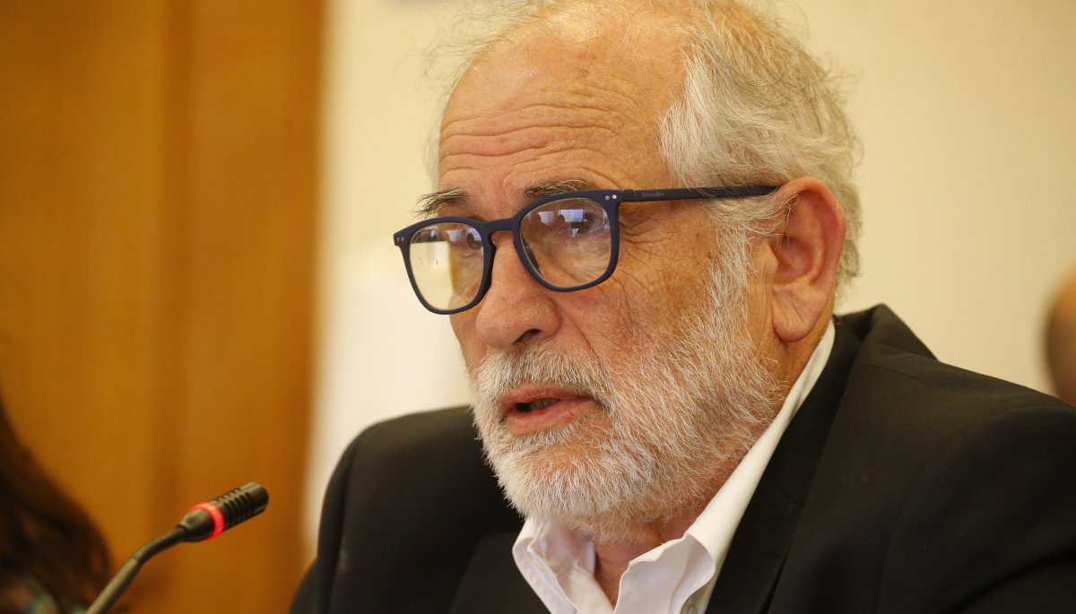Montes Y Reproche De Comisión Que Lo Acusa De Negligencia Inexcusable